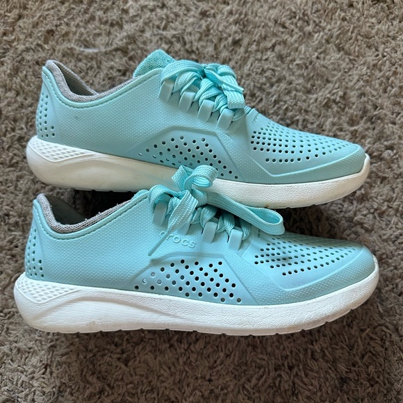CROCS | Shoes | Crocs Womens Size 6 Literide Pacer Comfort Sneaker ...